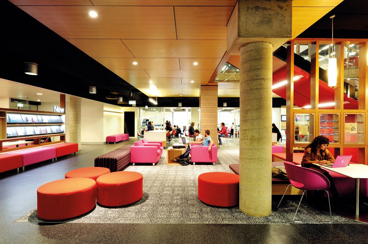 QUT Kelvin Grove Library by Peddle Thorp Architects and James Cubitt ...