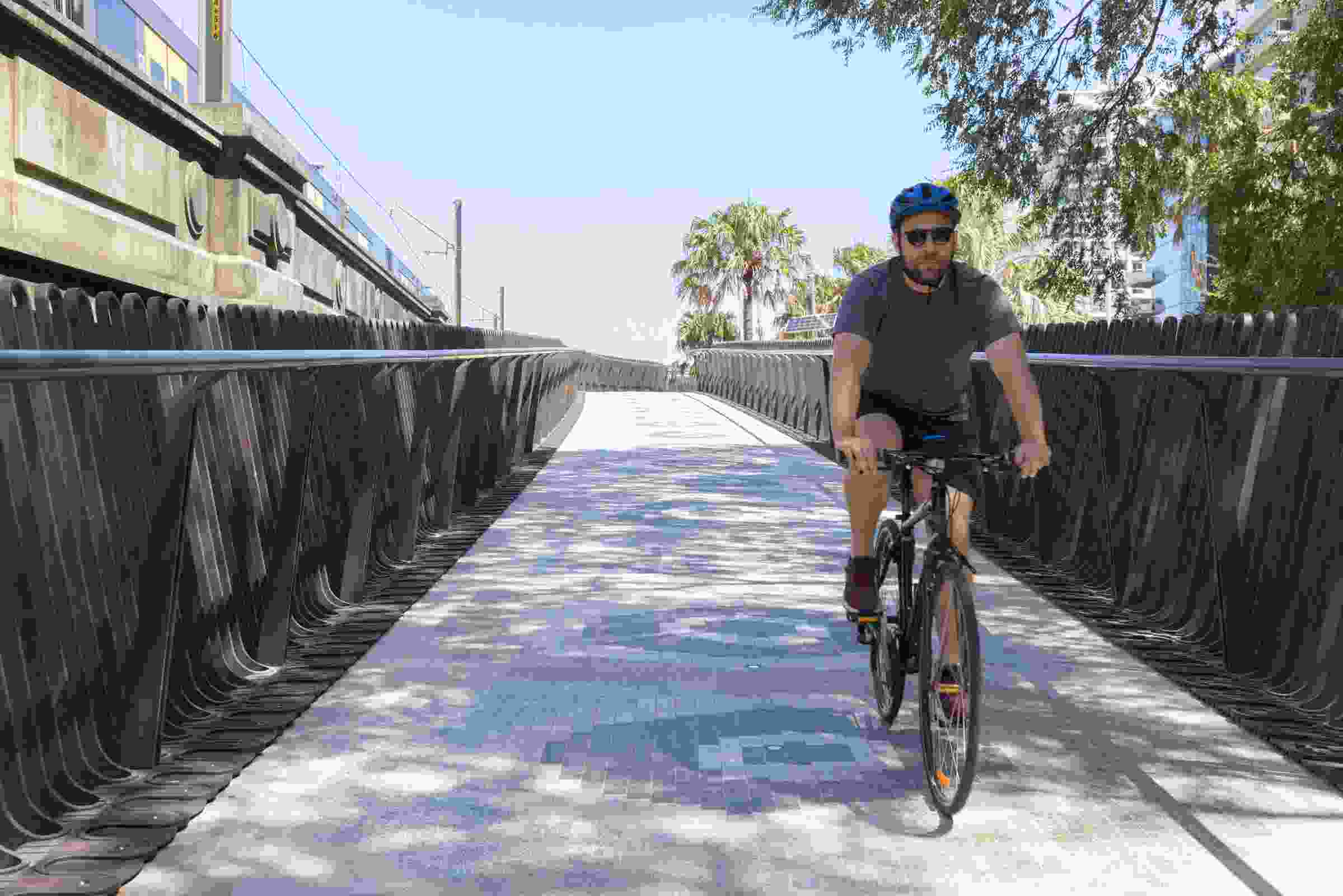 Sydney Harbour Bridge cycleway ramp opens to cyclists of all ages ...