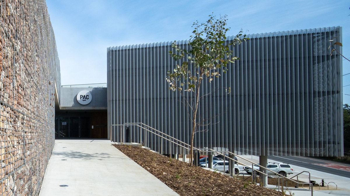 PMP U Series architectural screening by Solidal | ArchitectureAu