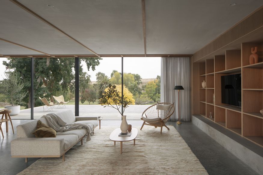 Remnant House by Moloney Architects | ArchitectureAu