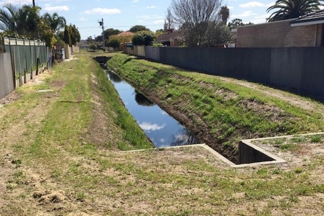 More than just drains: Recreating living streams through the suburbs ...