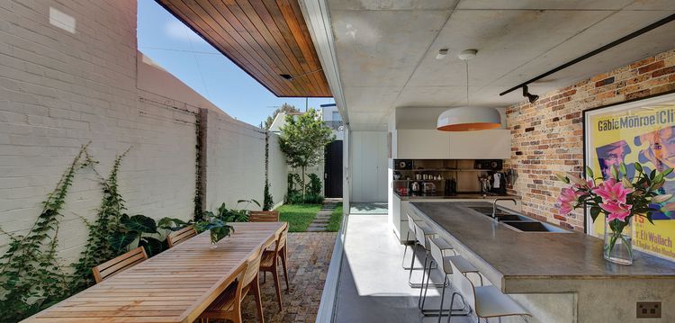 Long Courtyard House | ArchitectureAu