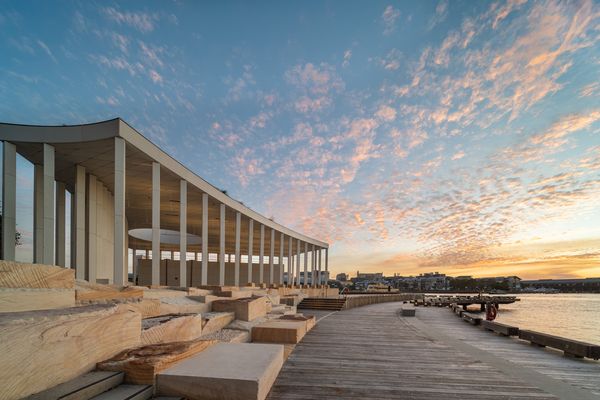 Long-awaited Pier Pavilion opens on Sydney Harbour | ArchitectureAu
