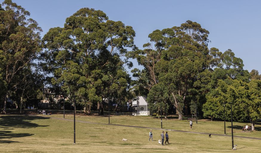 Camperdown Memorial Amenities by lahznimmo architects | ArchitectureAu