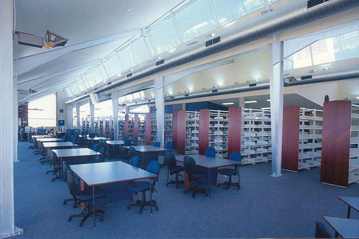 Mainwaring honoured by Sunshine Coast University | ArchitectureAu