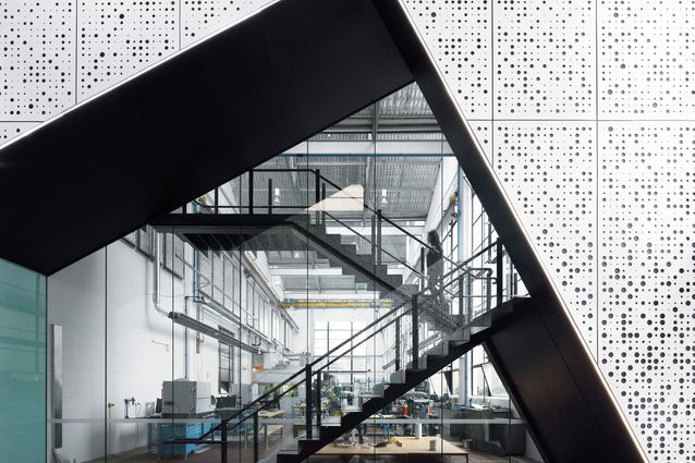 Spatial drama: The University of Melbourne Engineering Building ...