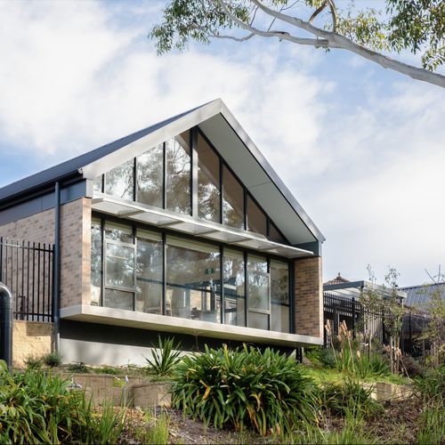 Donald Coburn Lodge by Integrated Design Group | ArchitectureAu
