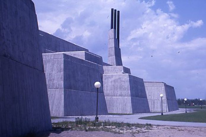 Icon revisited: John Andrews | ArchitectureAU