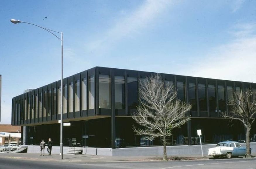 Hotel proposal for modernist Yuncken Freeman office building ...
