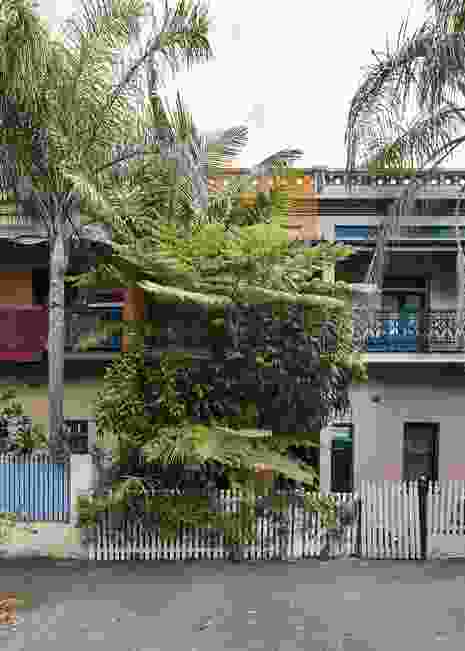 An outdoor challenge: Waterloo House | ArchitectureAu