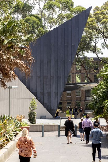 UNSW Gate 9 by lahznimmo architects | ArchitectureAu