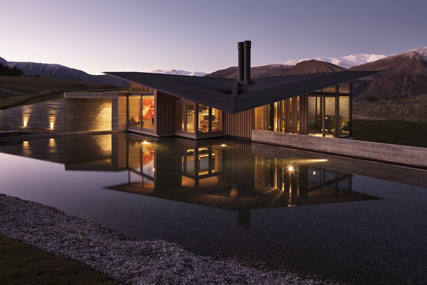 “Let the land speak”: Queenstown House | ArchitectureAu