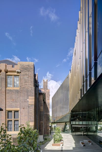 Architectus completes bronze social sciences building for University of ...