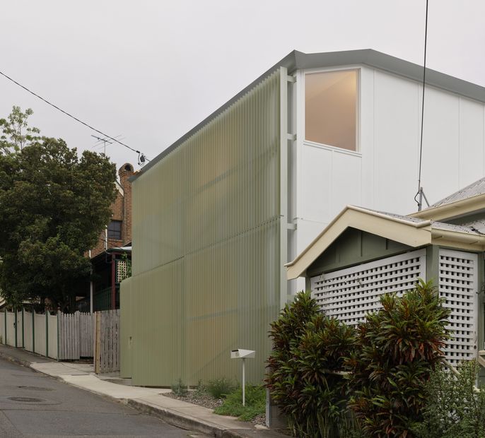 Less house, more life: Spring Hill House | ArchitectureAu