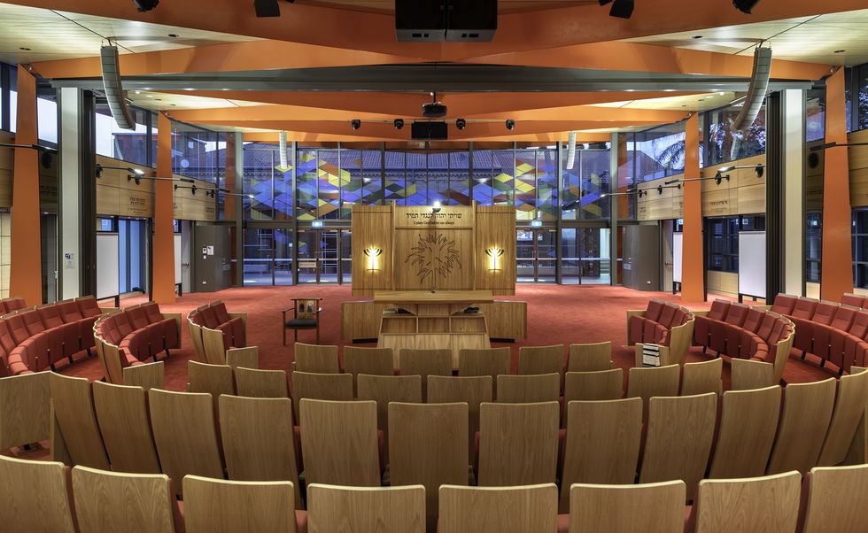 Exuberant allegory: Emanuel Synagogue | ArchitectureAU