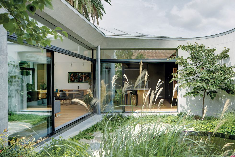Elegant interventions: Bouwman House | ArchitectureAu