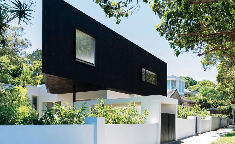 Black triangle: Platform House | ArchitectureAU
