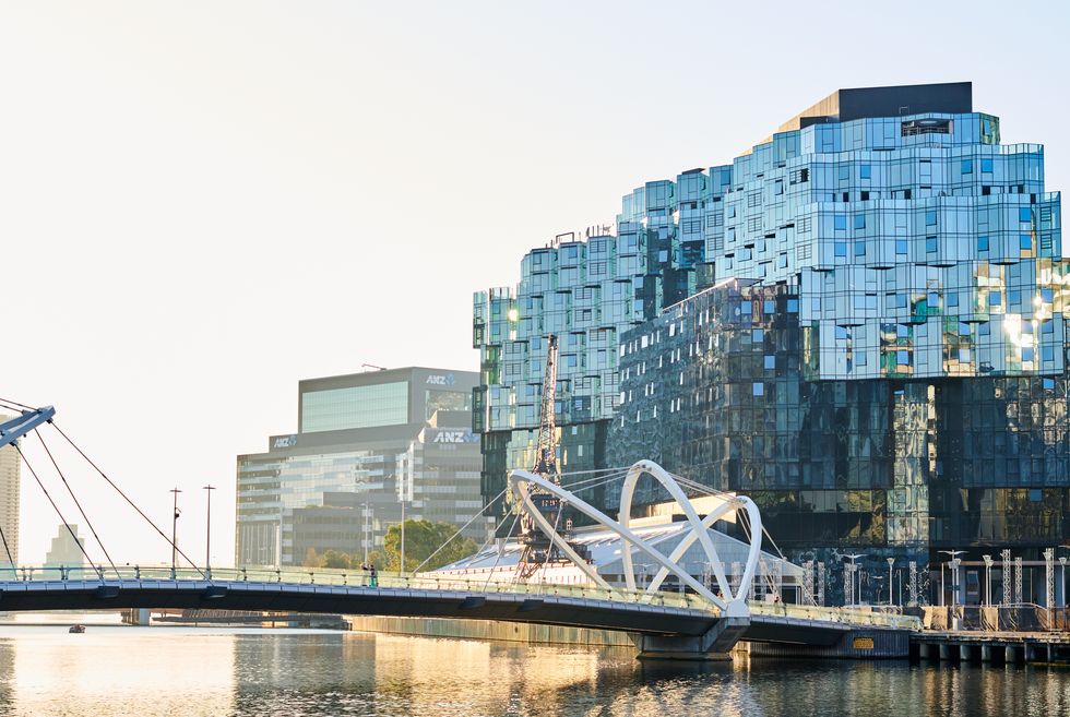 New waterfront hotel and public park open in Melbourne | ArchitectureAu
