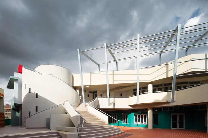Richard and Elizabeth Tudor Centre for Contemporary Learning ...