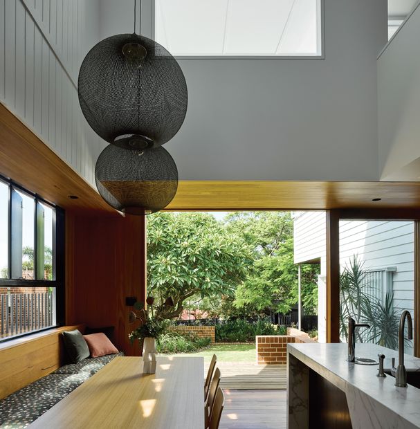 Familial bonds: Crescent House | ArchitectureAu