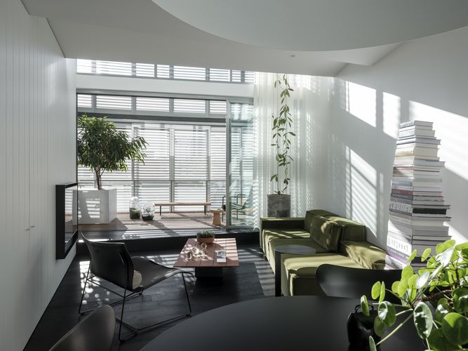 Wedge Loft by Luis Gomez-Siu Design Studio | ArchitectureAu