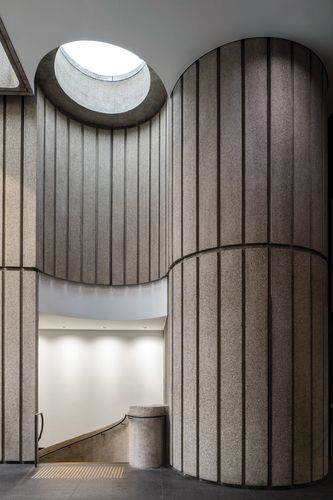 Evocative and engaging: Town Hall House | ArchitectureAu