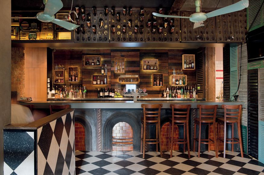 Bridge Hotel | ArchitectureAu