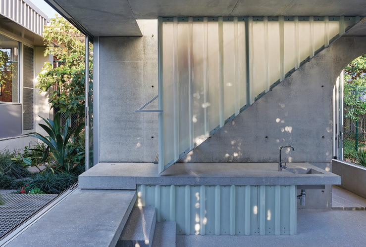 Floating Gable House by Phorm Architecture and Design | ArchitectureAu