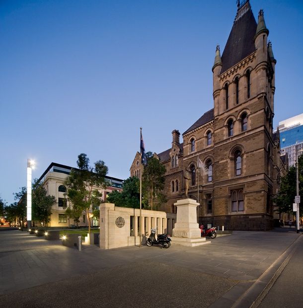 RMIT University urban spaces | ArchitectureAu
