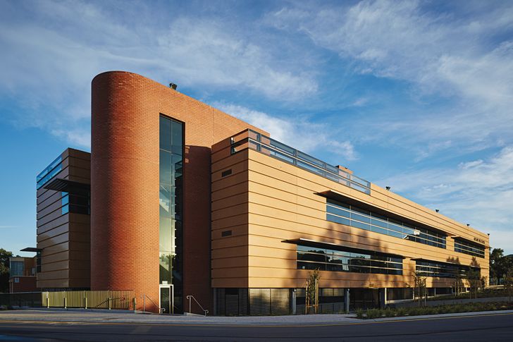 Adelaide High School New Learning Centre | ArchitectureAu