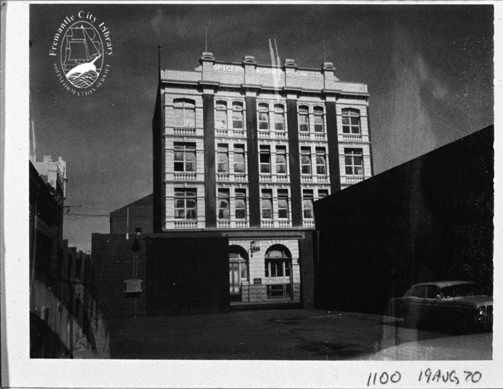 Smart Design Studio's proposed Fremantle hotel | ArchitectureAu