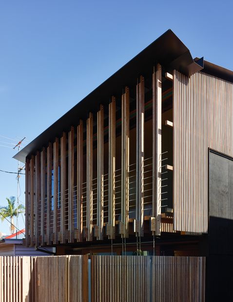 Tubular casa: West End House | ArchitectureAu
