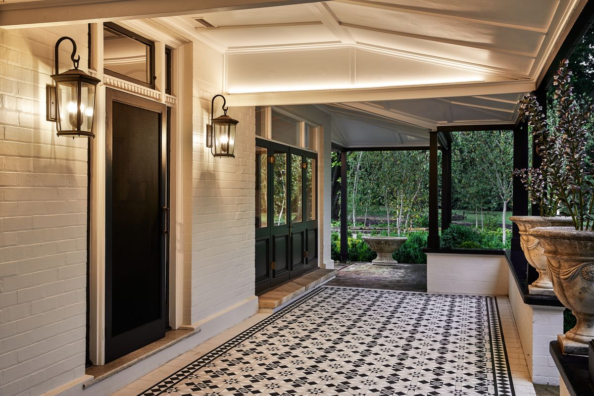 Sutton Forest by Wildly Illuminating | ArchitectureAu