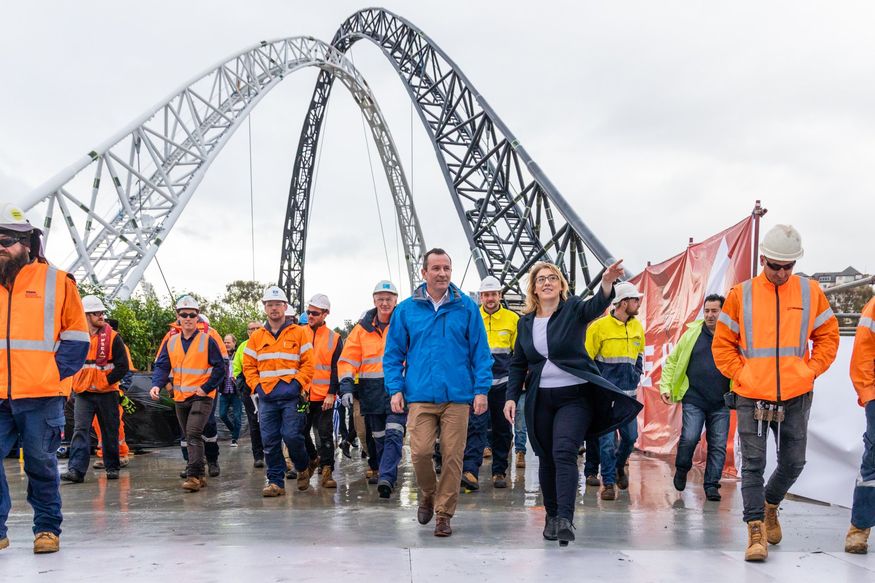 First walk completed across Perth’s Matagarup Bridge | ArchitectureAu