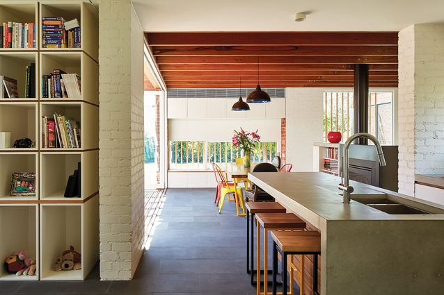 Weaving in and out: Miller House | ArchitectureAu
