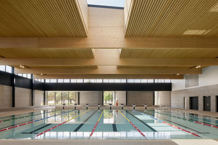 Redeveloped Melbourne pool opens in time for summer | ArchitectureAu