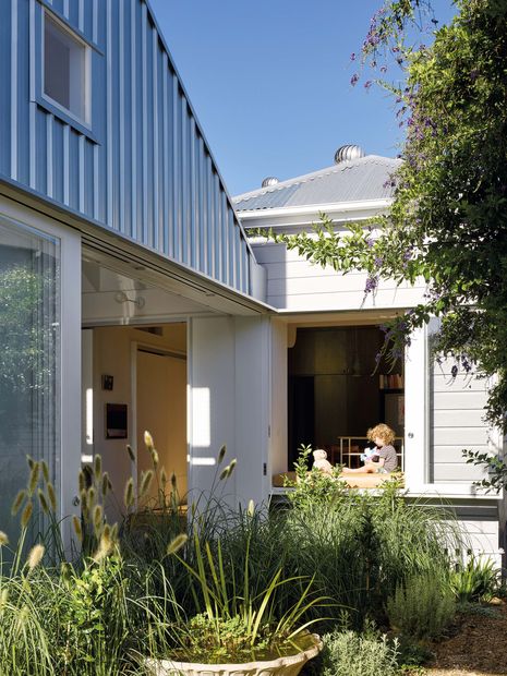 Designed for the long run: Annerley House | ArchitectureAu
