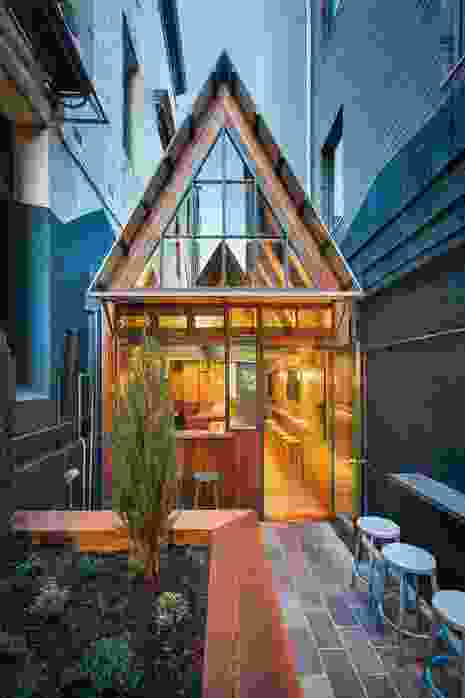 Urban surprise: Pink Moon Saloon | ArchitectureAu