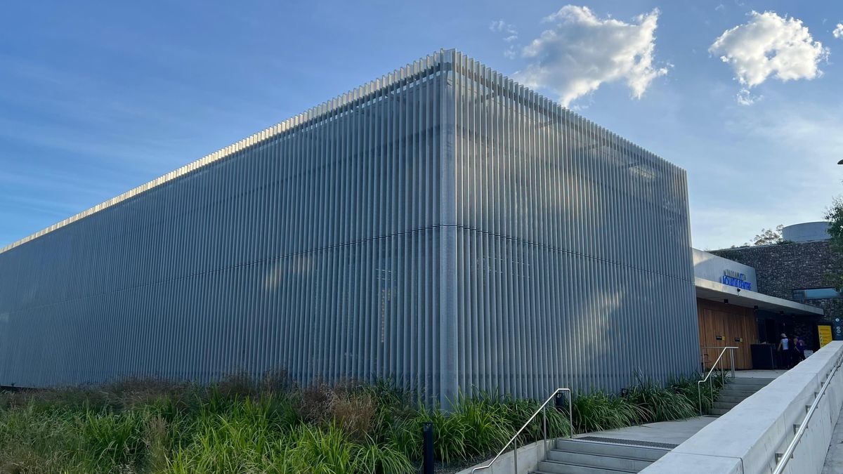 PMP U Series architectural screening by Solidal | ArchitectureAu