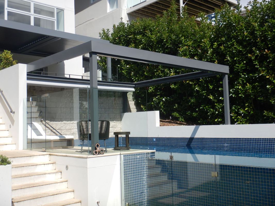 Sintesi retractable roofing system by Aluxor | ArchitectureAu