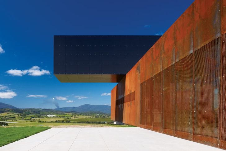 View Hill House | ArchitectureAu