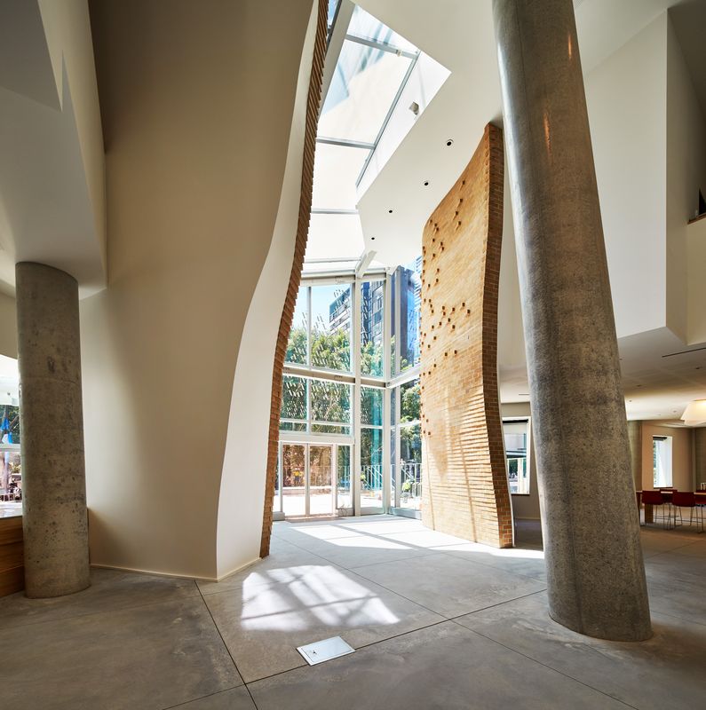 Thick skin: Dr Chau Chak Wing building | ArchitectureAu