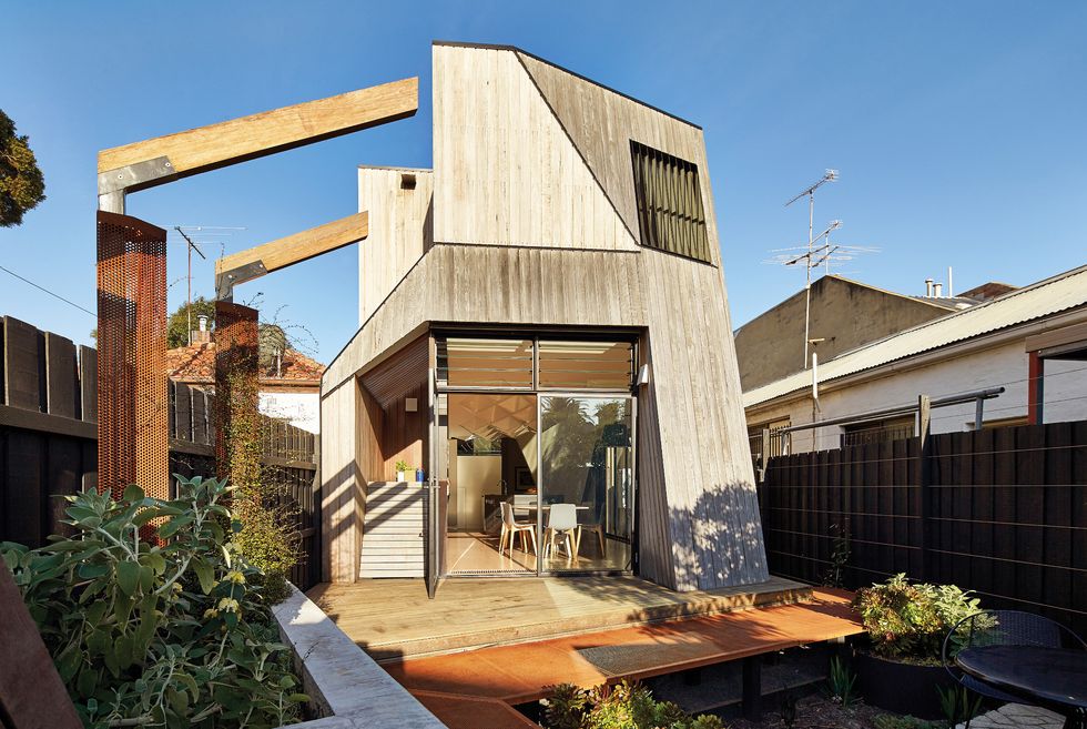 Down memory lane: Bower House | ArchitectureAu