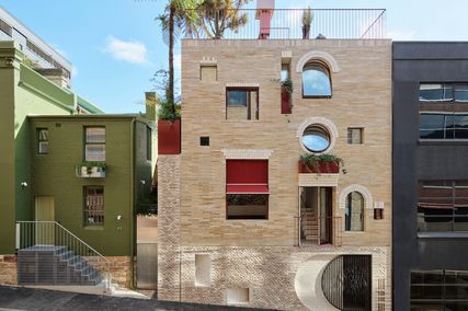 Manchester Unity Building tour | ArchitectureAU